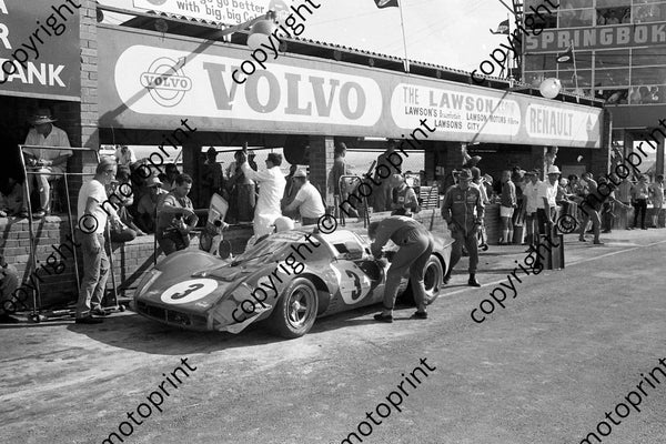 1968 3 Ferrari P3 pit stop David Piper Dick Attwood (courtesy Ken Stew ...