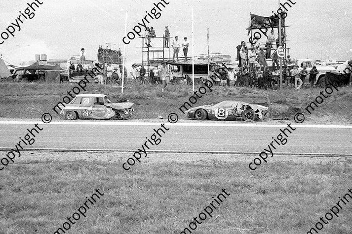 1969 9hr 8 GT40 Malcolm Guthrie Paddy Driver_ R8 Phil Porter, Chris Sw ...