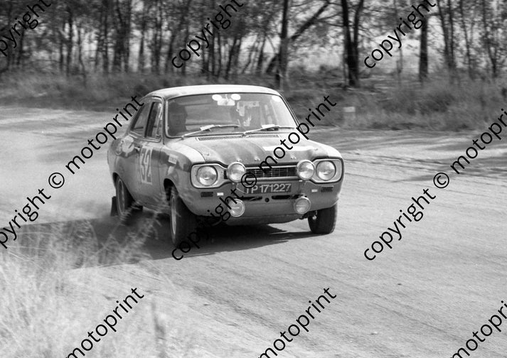 1972 Total 32 Harry Fekken, Jan Kriek Escort 2,1 (courtesy Roger Swan ...