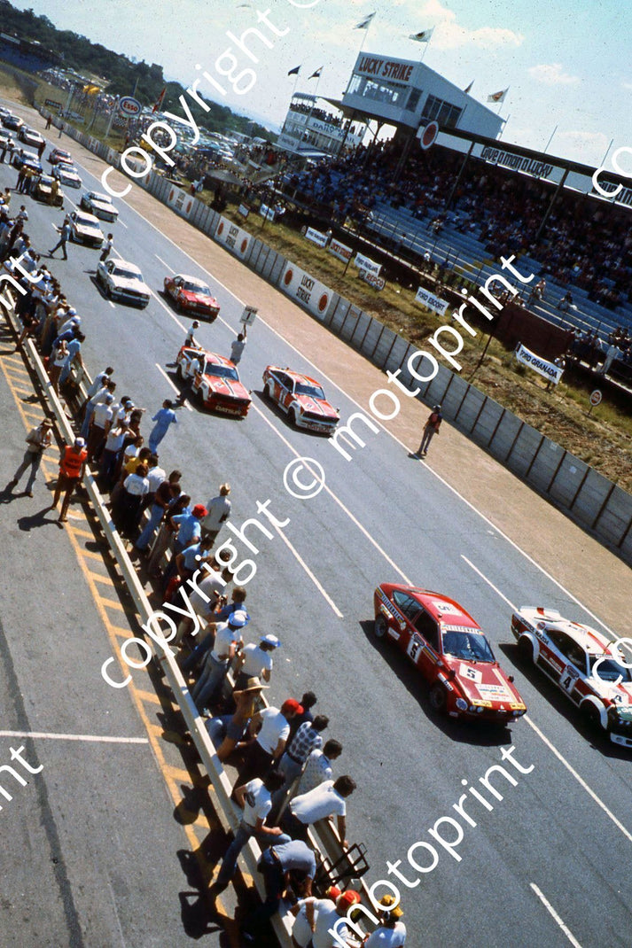 1975 Wynns start (permission Roger Swan) 125 – Motoprint