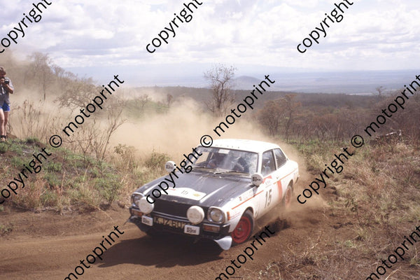 1982 Safari 15 Frank Tundo, Quentin Thomson Mitsubishi Lancer (courtes ...