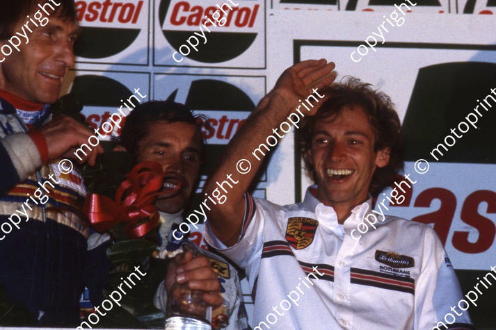 1983 Castrol 1000 podium Derek Bell, Jackie Ickx, Stefan Bellof (court ...