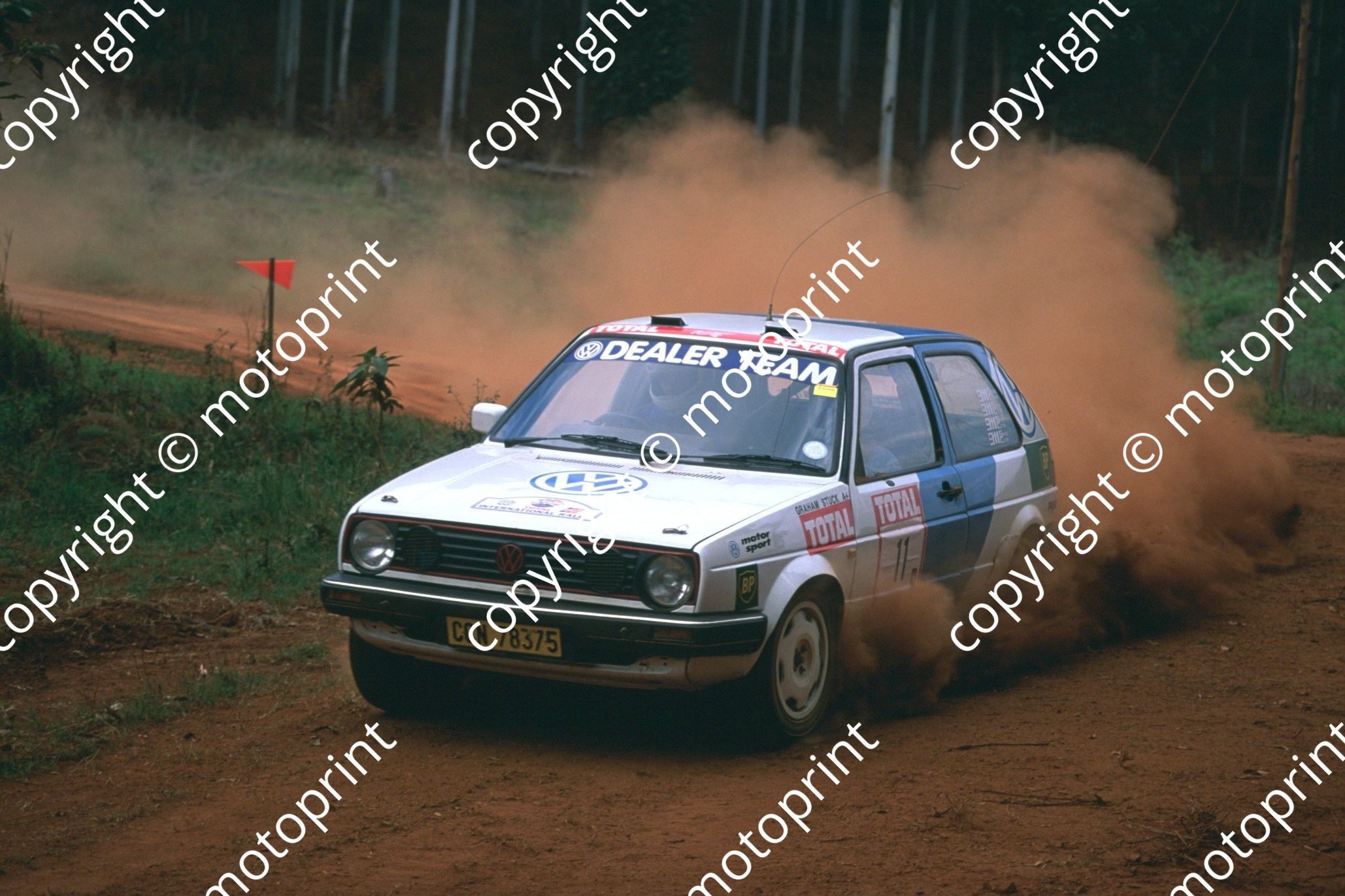 1993 Total 11 Brady Dabner, Graham Stuck Golf (R Swan) (5) – Motoprint