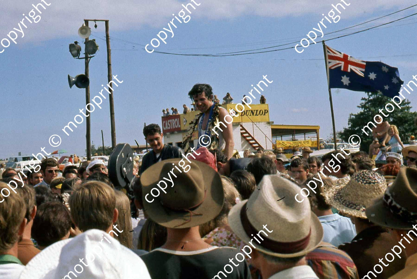 MC Read on podium, Peter Aitken – Motoprint