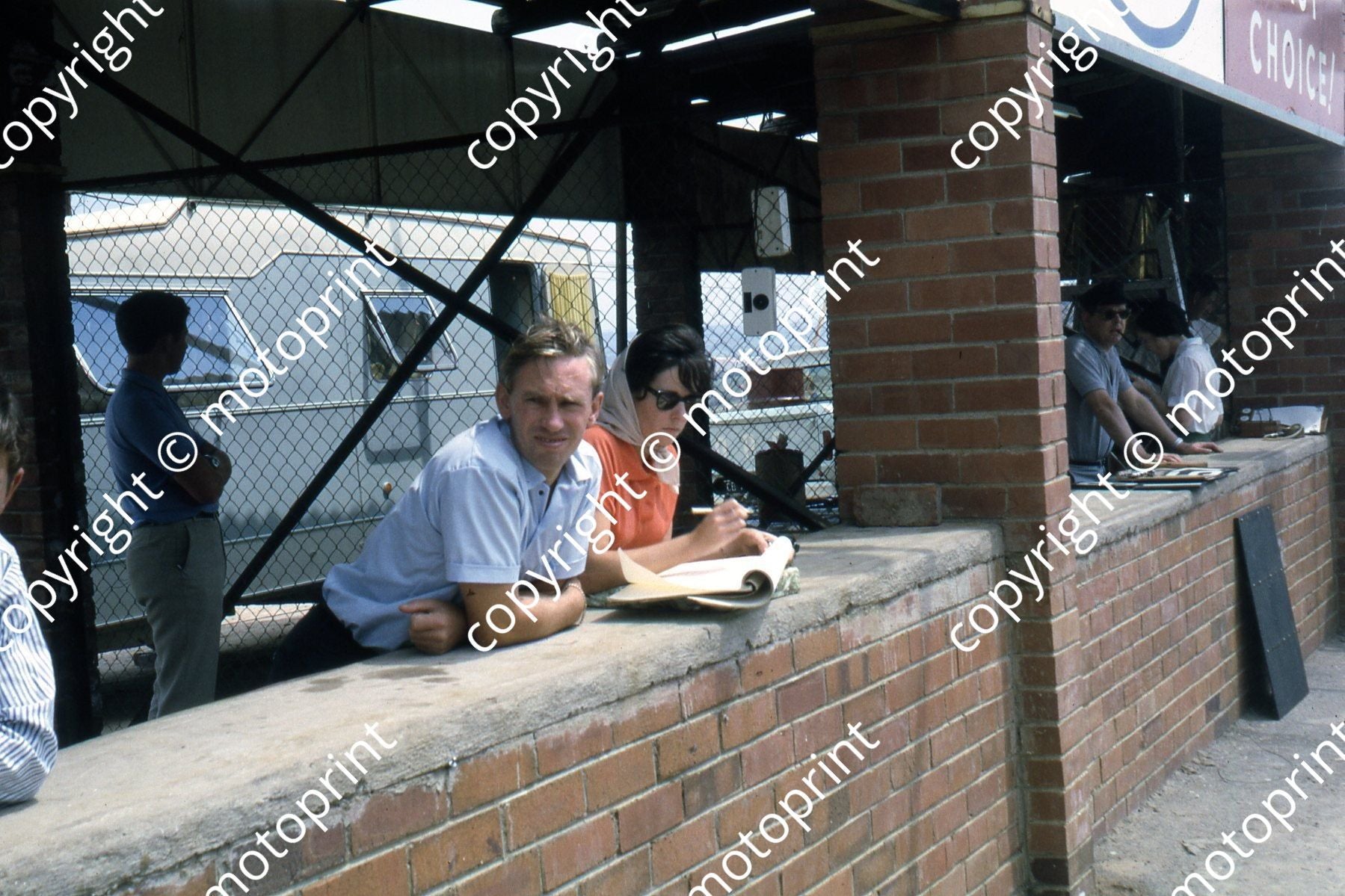 P Spence and wife – Motoprint