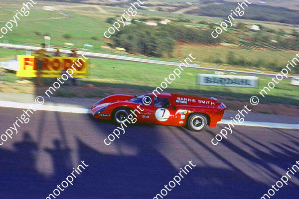 SP (thanks Stuart Falconer) a 208 1970 9hr Lola T70 Smith Pretorius cr ...