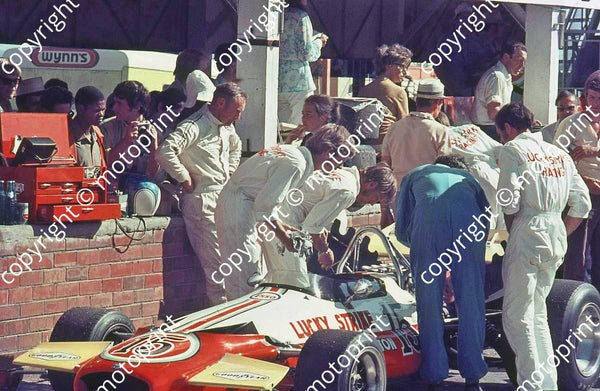 SS Charlton Brabham BT33 Lucky Strike Ken Howes in foreground (Thanks ...