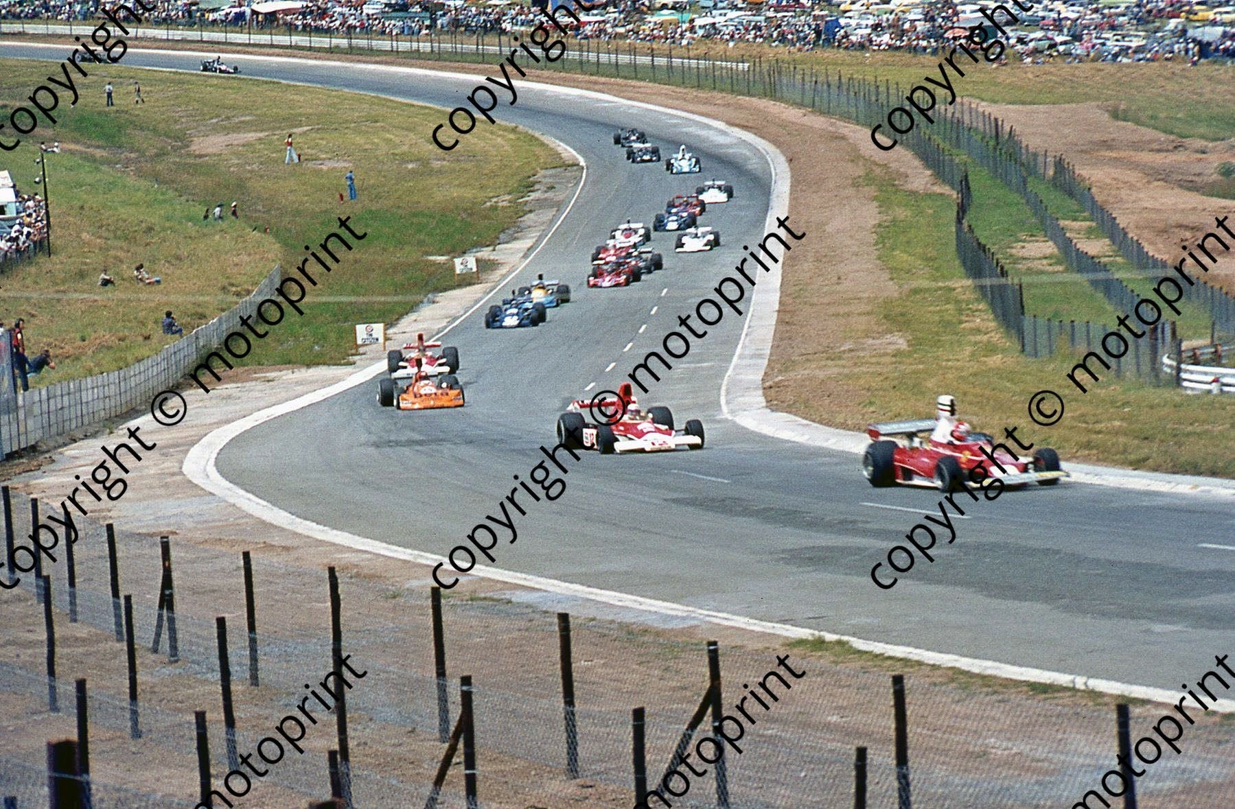 SS (thanks Stuart Falconer) a 511 1976 SA GP Opening laps Lauda, Mass ...