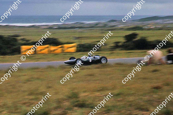SS (thanks Stuart Falconer) a 040 1962 EL SA GP G Hill BRM practice cr ...