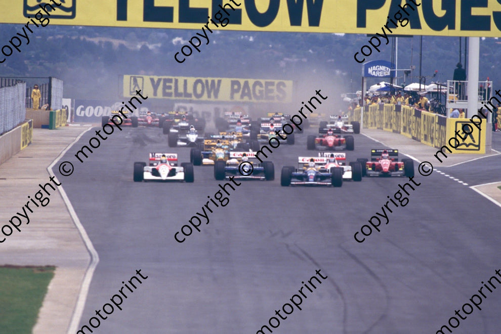start to first corner 07760 (courtesy Roger Swan) (15) – Motoprint